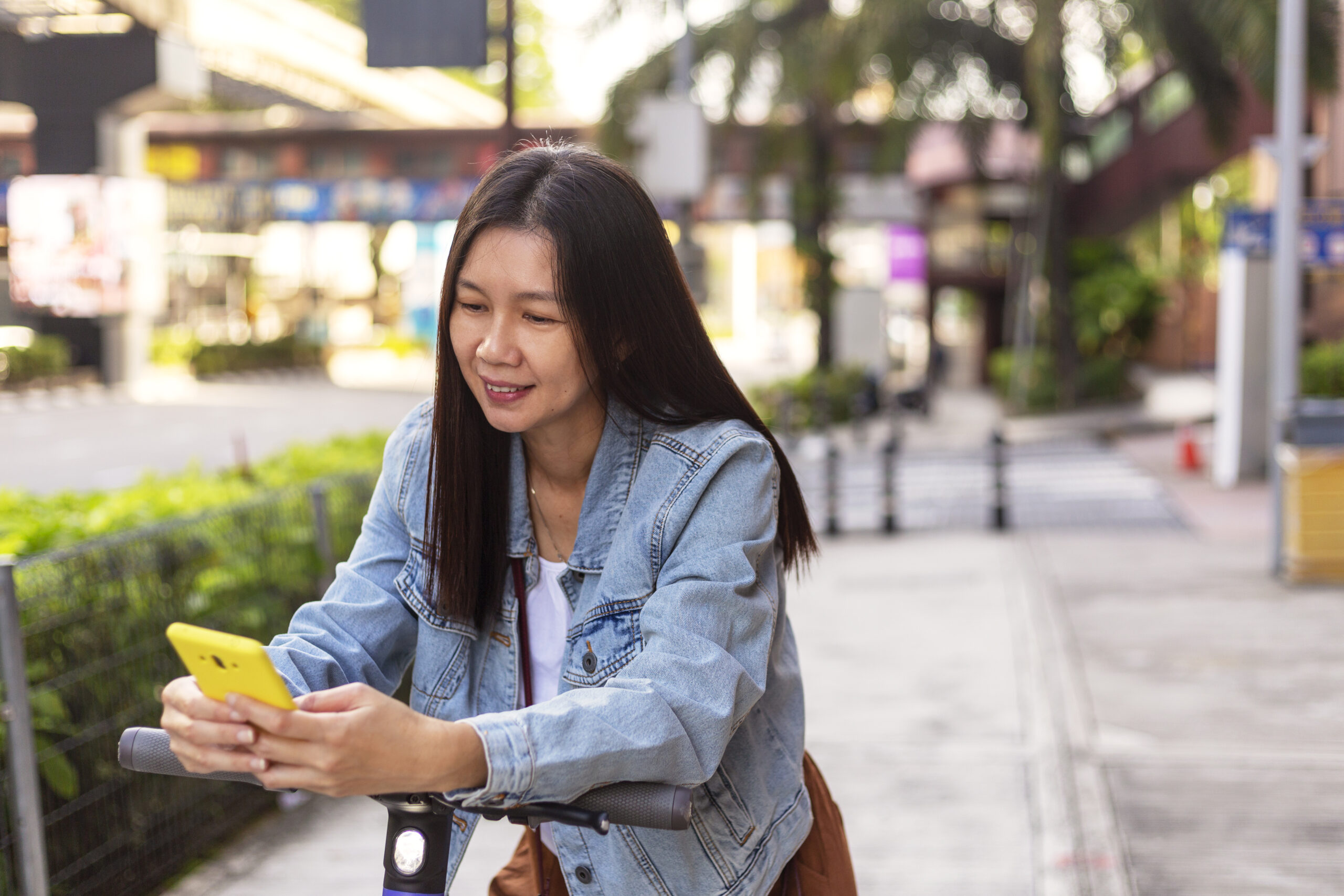 LeapFrog, Temasek, EIB join forces to deliver $500m pledge for green ...